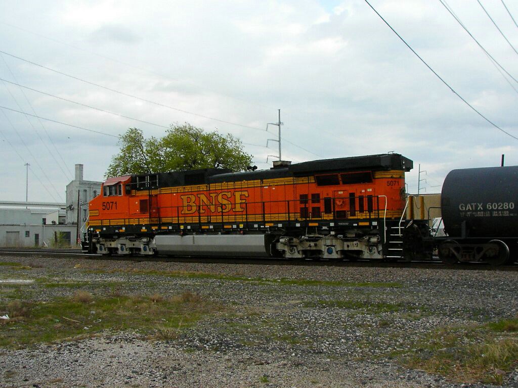 BNSF 5071